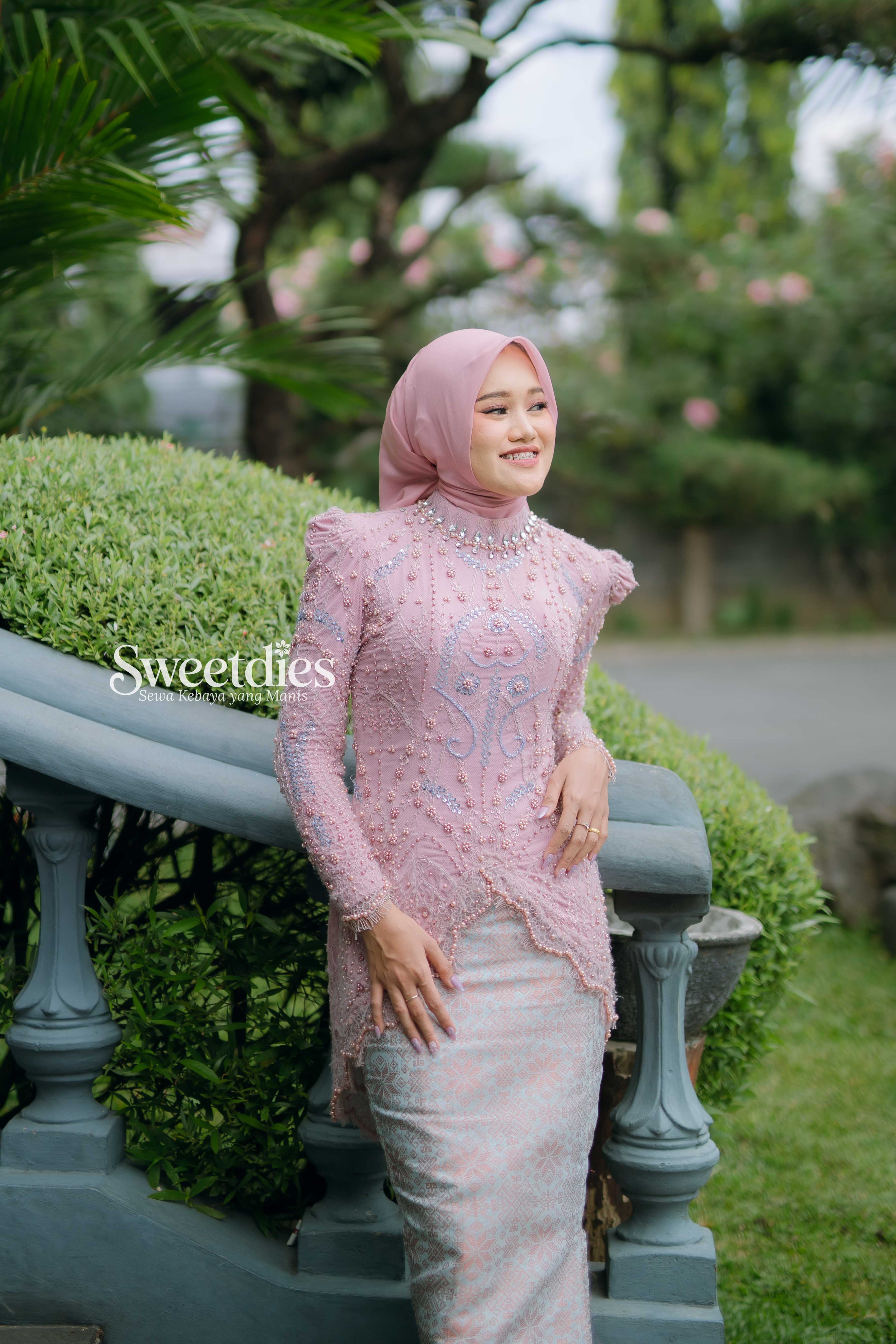 Detail Produk - Modern Pink
